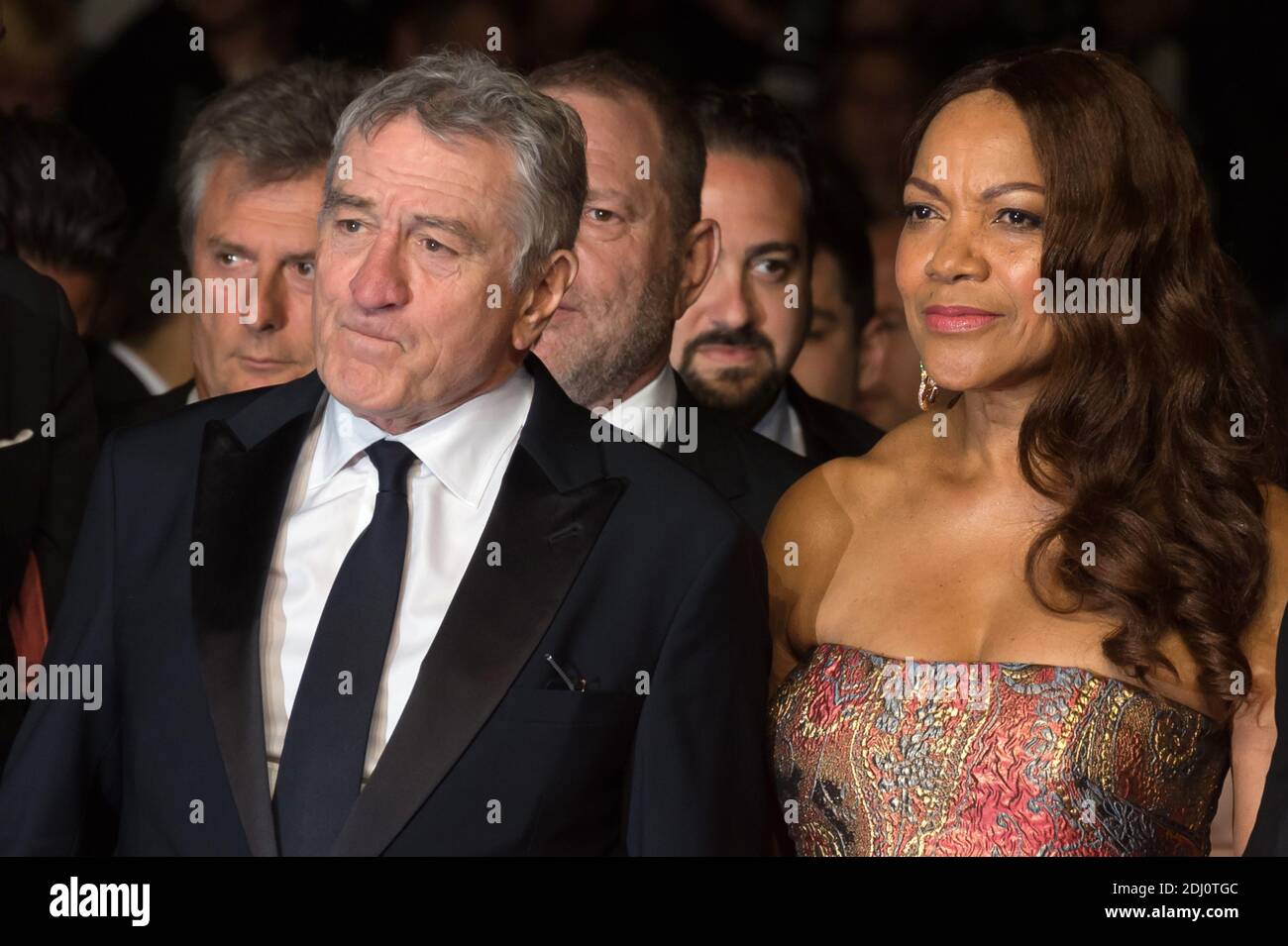 Director Jonathan Jakubowicz, Ana De Armas, Robert de Niro and his wife ...