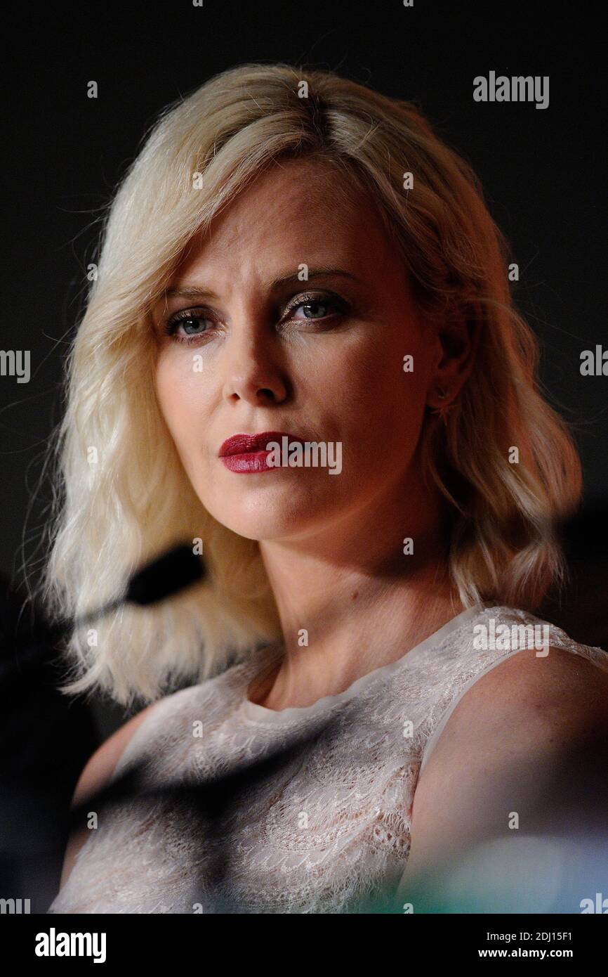 Charlize Theron attending The Last Face Press Conference at the Palais ...