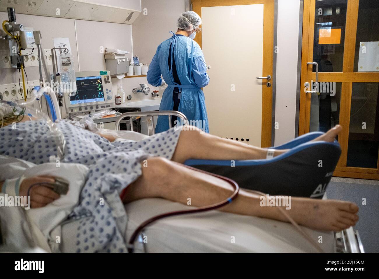 Report at the intensive care unit of the Liege hospital very impacted ...