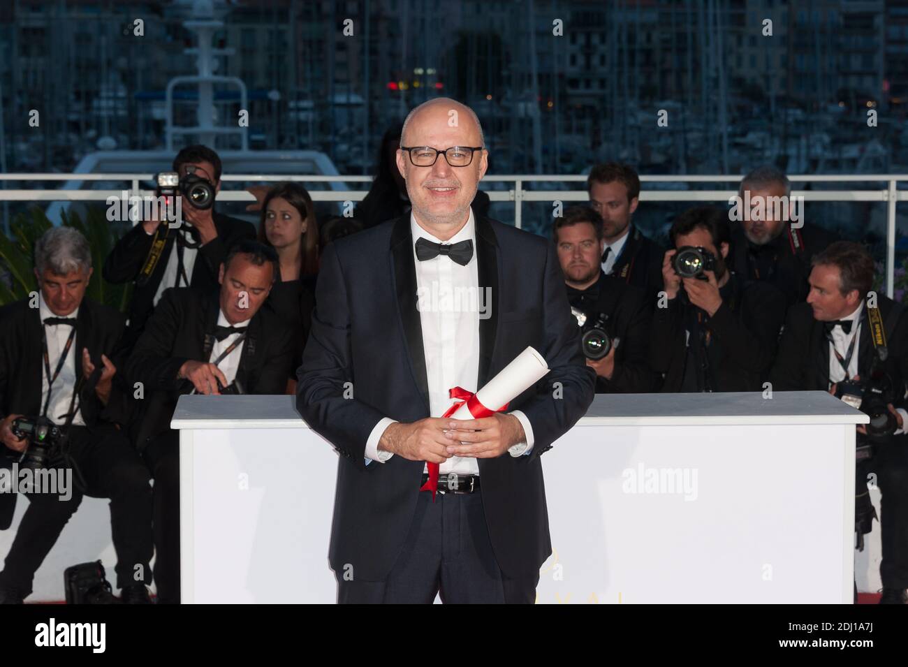 Spanish director Juanjo Gimenez poses with the Palme d'Or award for ...