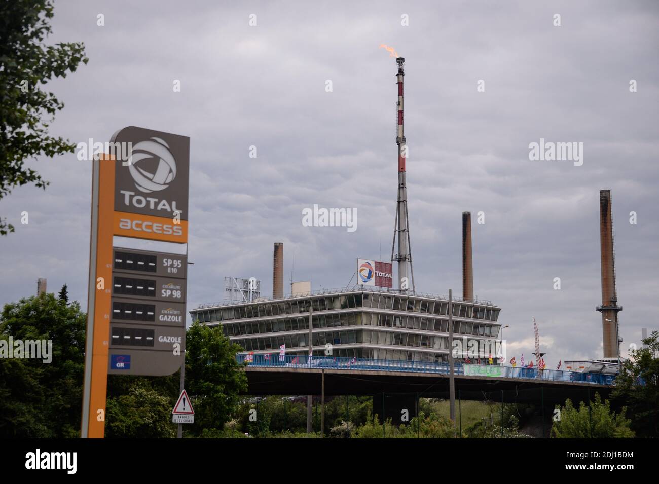 Oil Crisis in France.Oil shortage in a gas station in front of an oil ...