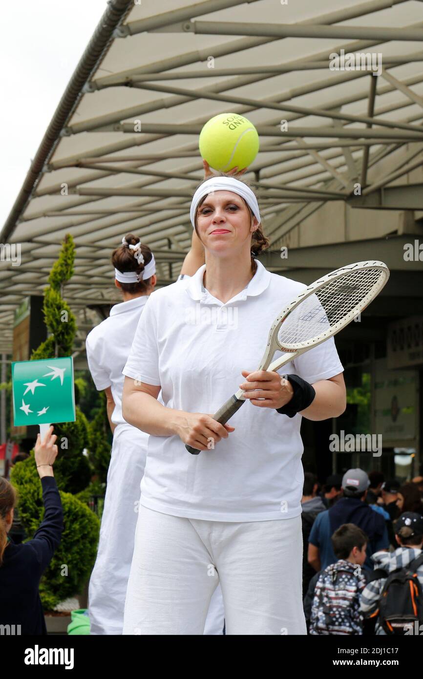 Illustration at the 2016 BNP Paribas tennis French Open at Roland ...