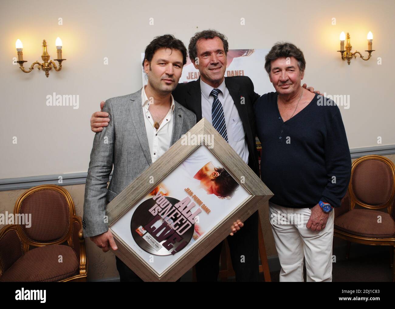 Jean-Pierre Danel, Christian Prouteau, Pascal Danel a l’hotel Balzac a ...
