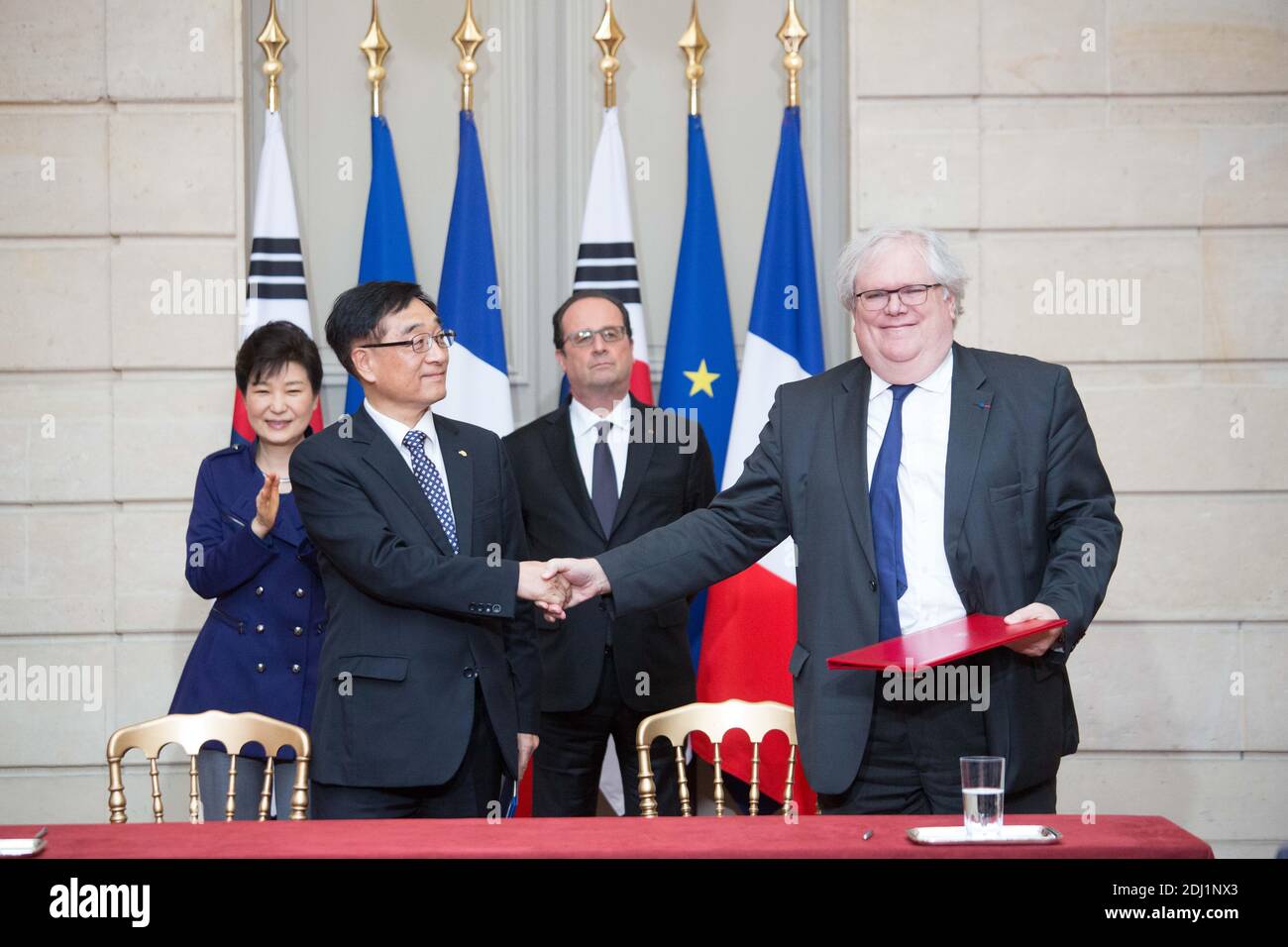 French President Francois Hollande, South Korean President Park Geun ...