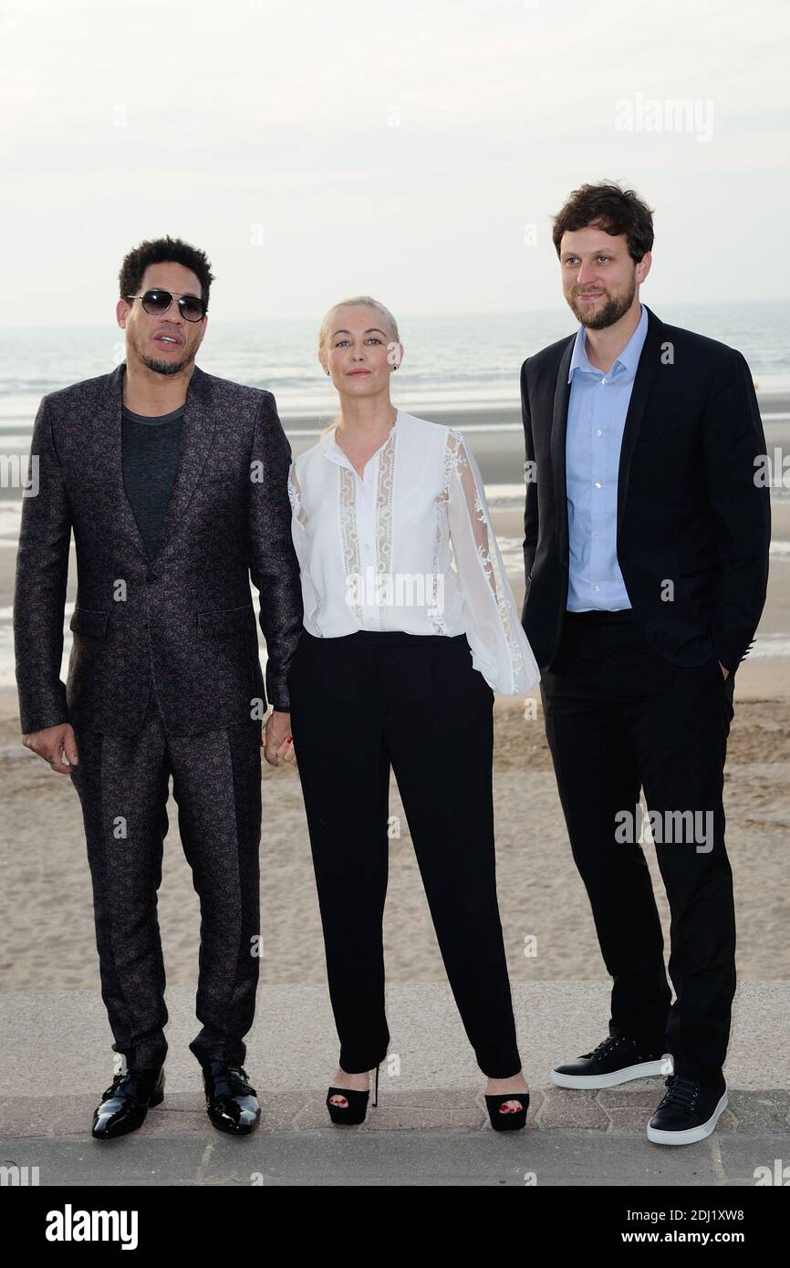 Joey Starr, Emmanuelle Beart et Pierre Rochefort assistent a un ...