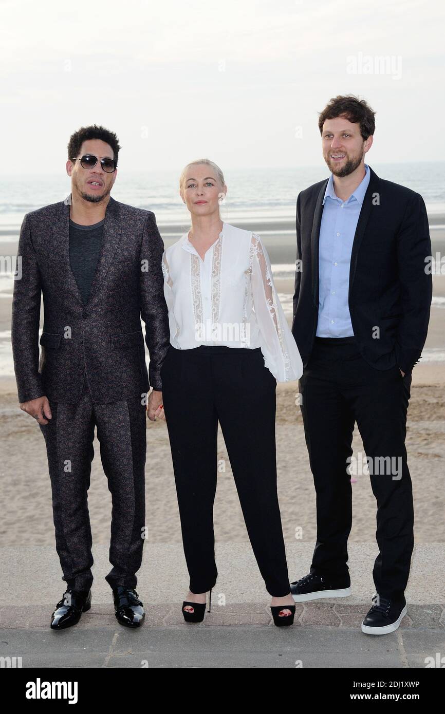 Joey Starr, Emmanuelle Beart et Pierre Rochefort assistent a un ...