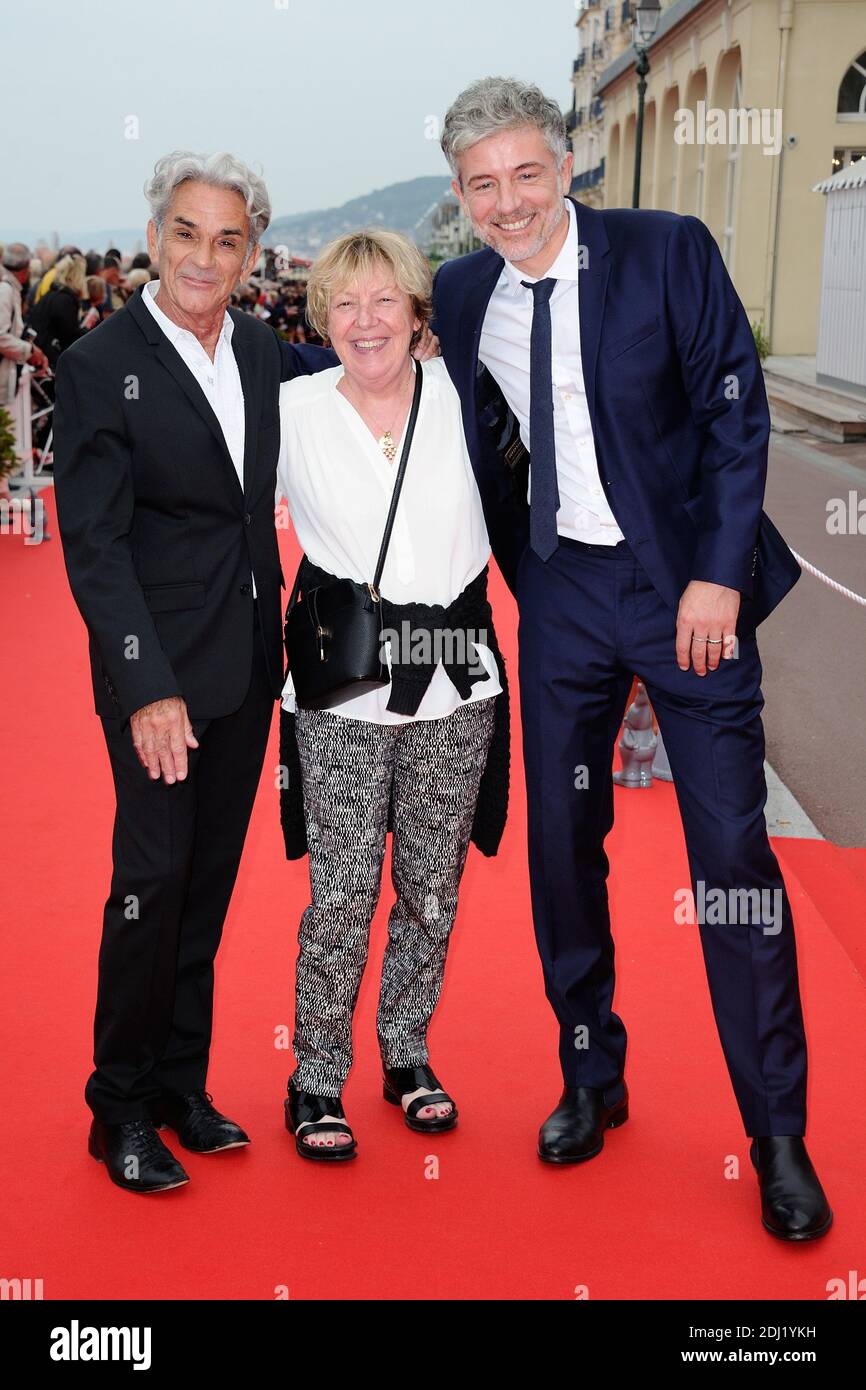 Danielle Gain et Eric Reinhardt assistent a un tapis rouge lors du ...