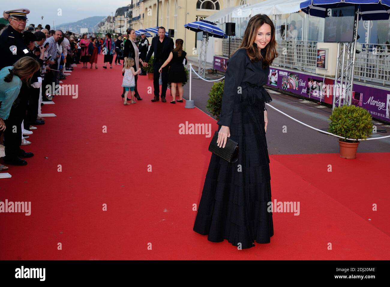 Elsa Zylberstein assiste au tapis rouge de cloture du 30eme Festival du Film de Cabourg a ...