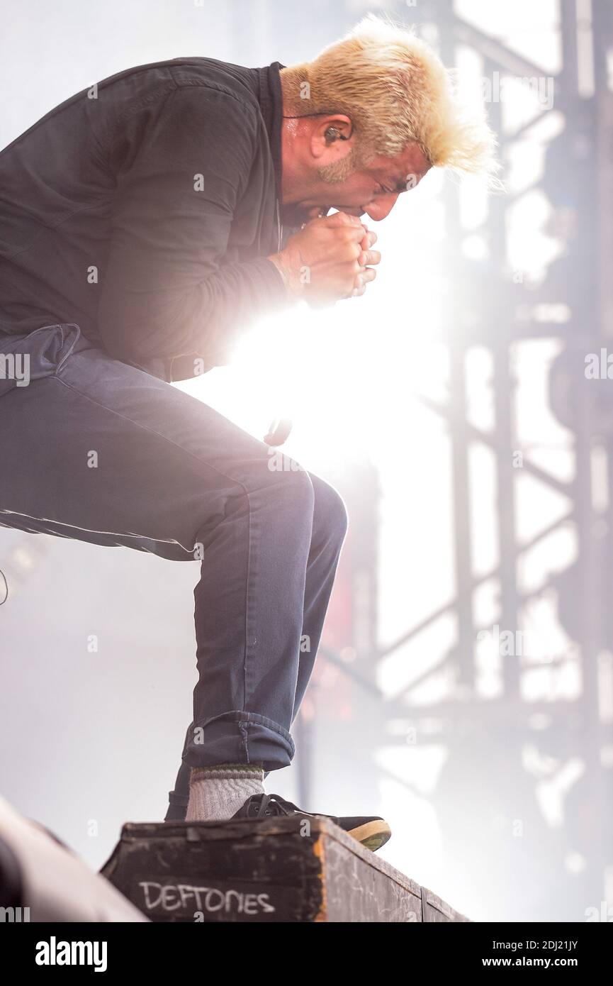 Deftones performing live during the 1st edition of the Download ...