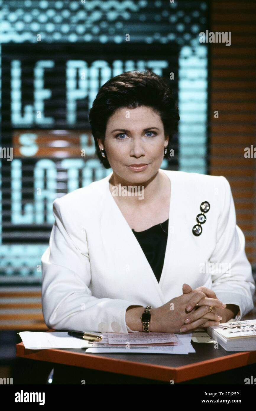 File photo taken in 1992 of TV journalist Anne Sinclair on the set of ...