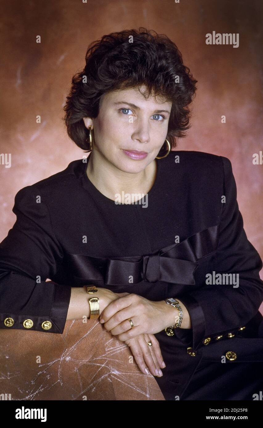 Anne sinclair hi-res stock photography and images - Alamy