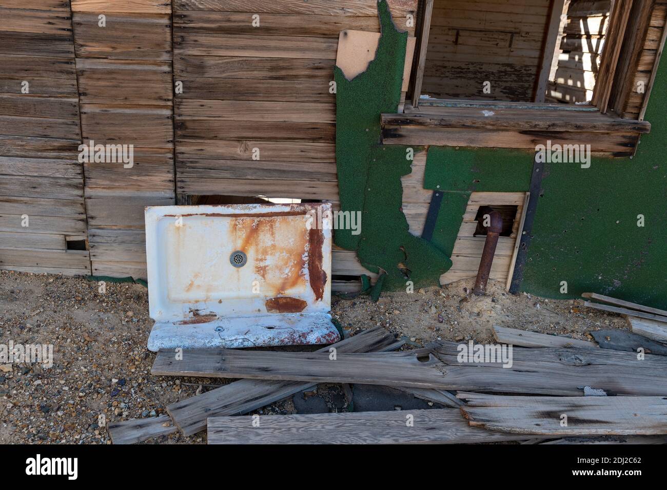 A fallen sink in an abandoned shack in the Nevada desert Stock Photo ...