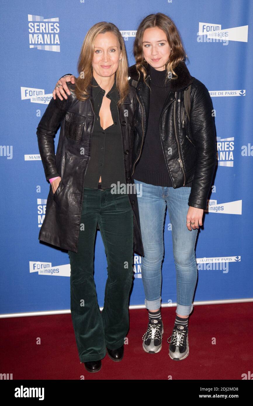 CATHERINE MARCHAL ET SA FILLE ZOE - OUVERTURE DU 7EME FESTIVAL 'SERIES ...