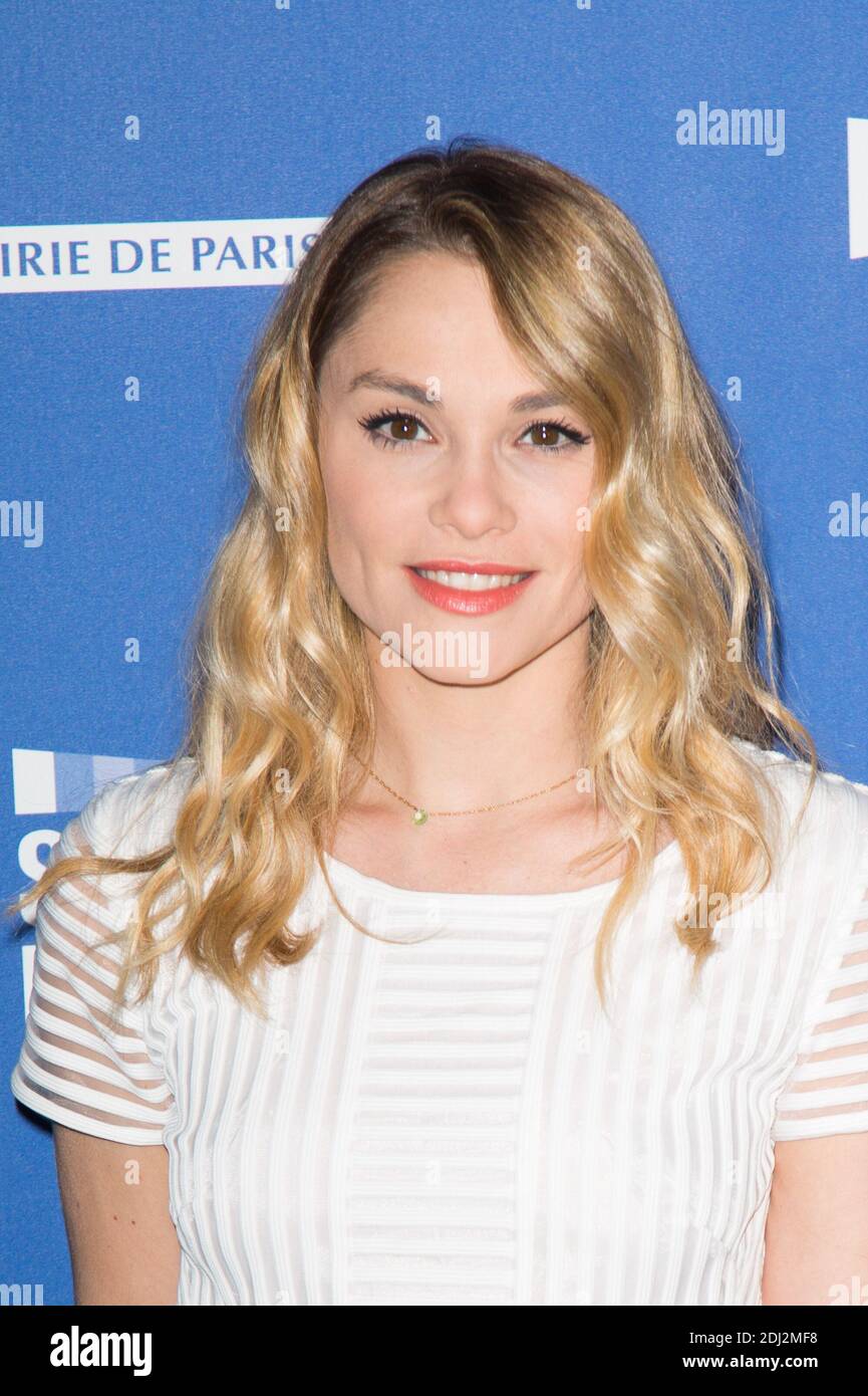 JOY ESTHER - OUVERTURE DU 7EME FESTIVAL 'SERIES MANIA' 2016 AU GRAND ...