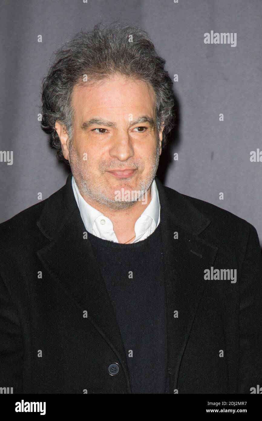 RAPHAEL MEZRAHI - PREMIERE DU FILM 'CAPTAIN AMERICA : CIVIL WAR' AU ...