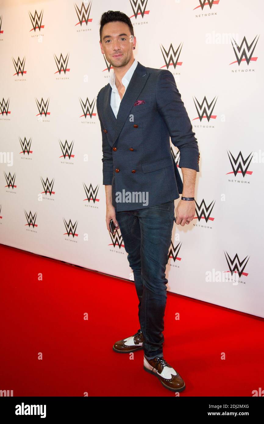 MAXIME DEREYMEZ - CATCH - WWE LIVE PARIS A L'ACCOR HOTEL ARENA BERCY ...