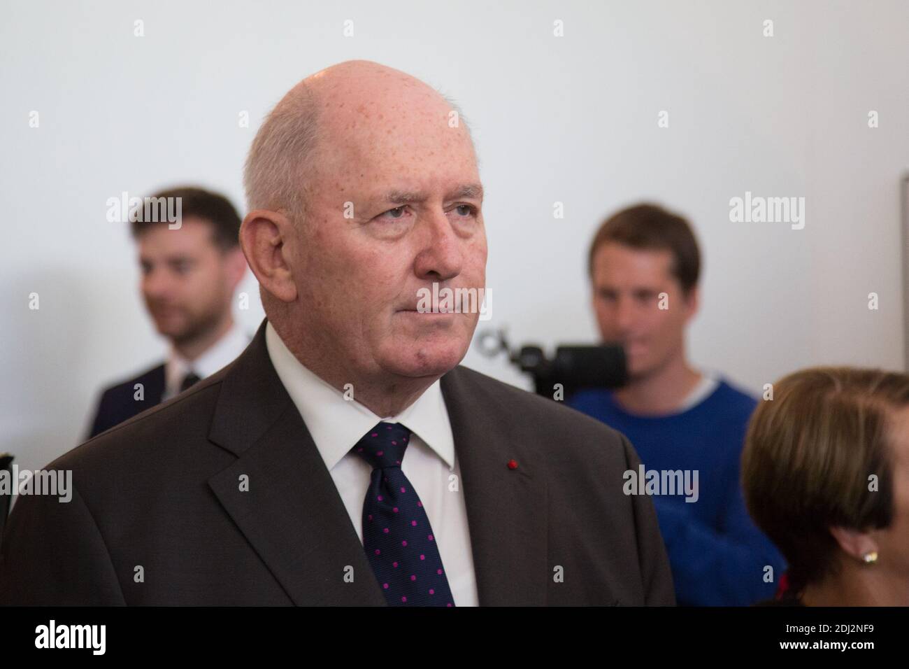 Sir peter cosgrove hi-res stock photography and images - Alamy