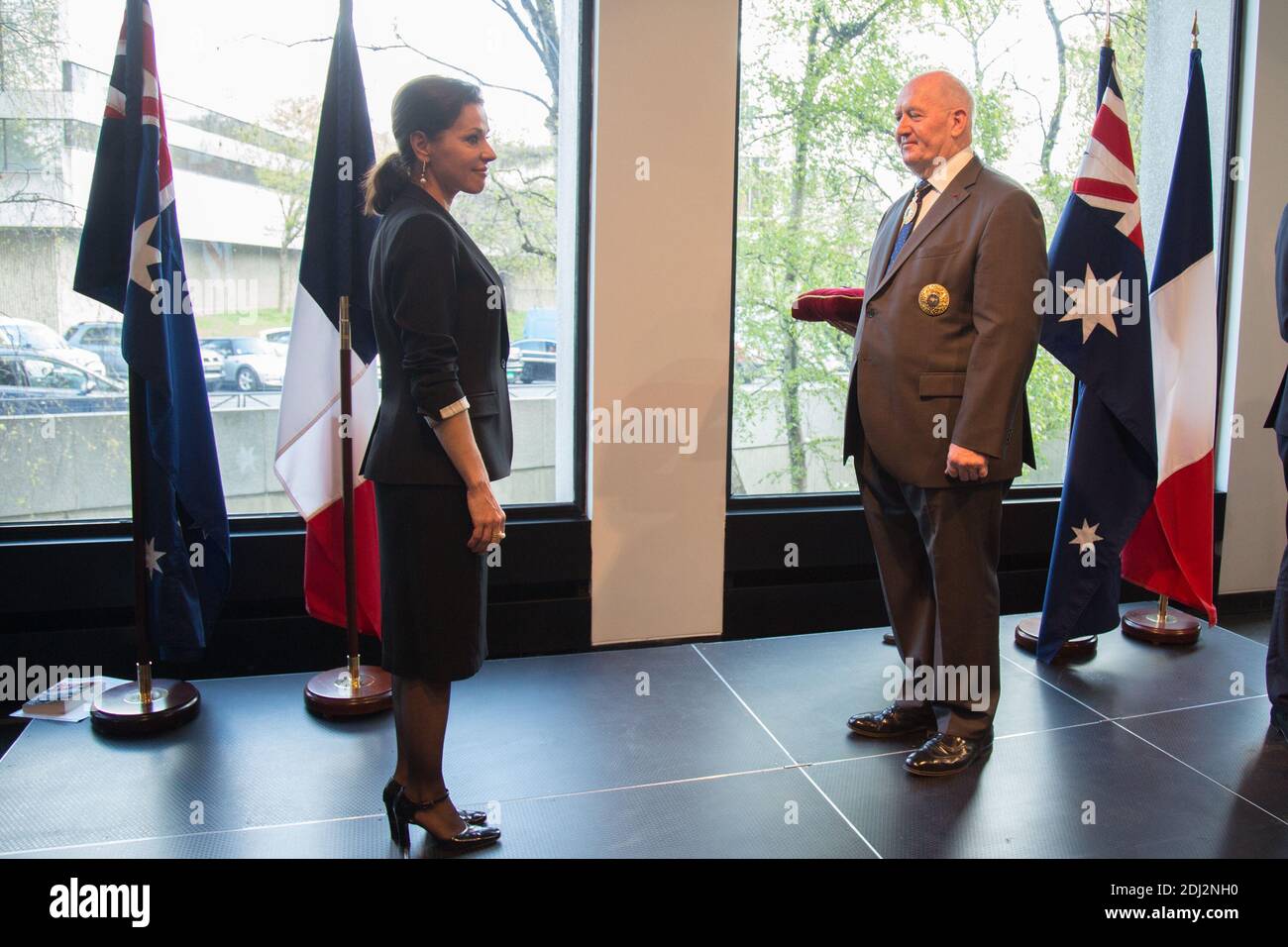 LE GENERAL SIR PETER COSGROVE, GOUVERNEUR GENERAL D AUSTRALIE, TINA ...