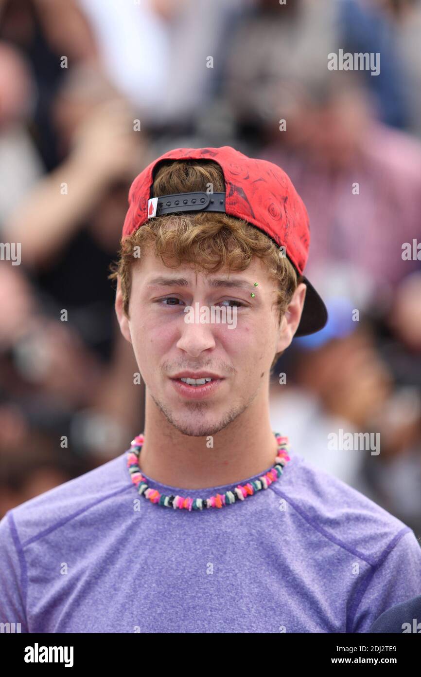 Raymond COALSON - 69E FESTIVAL DE CANNES 2016 - PHOTOCALL DU FILM ...