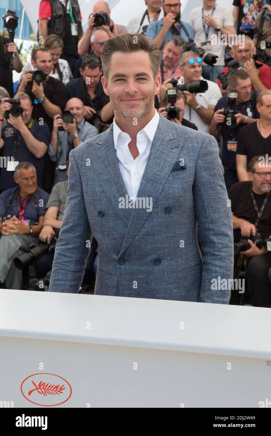 Chris PINE - 69E FESTIVAL DE CANNES 2016 - PHOTOCALL 'HELL OR HIGH ...