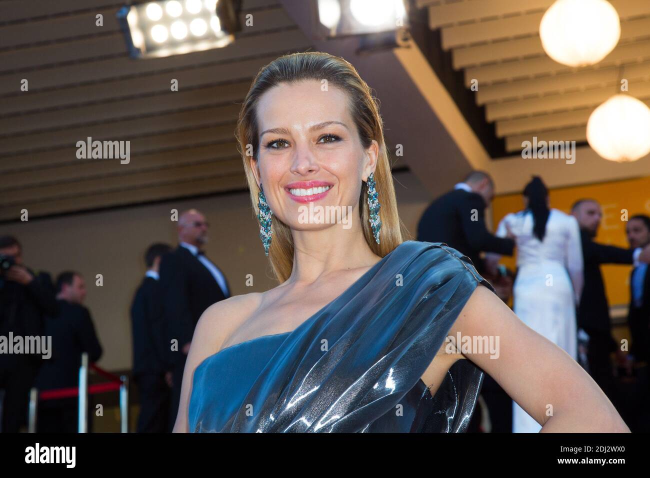 Petra Nemcova - CANNES 2016 - MONTEE DES MARCHE DU FILM 'JULIETA' Photo ...