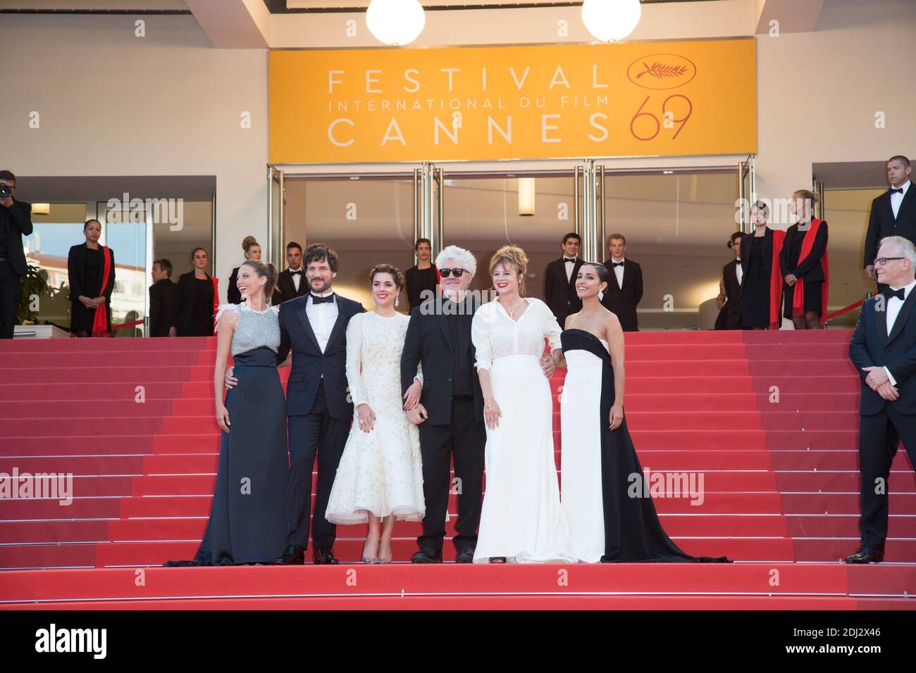 Michelle Jenner, Daniel Grao, Emma Suarez, Pedro Almodovar, Adriana ...