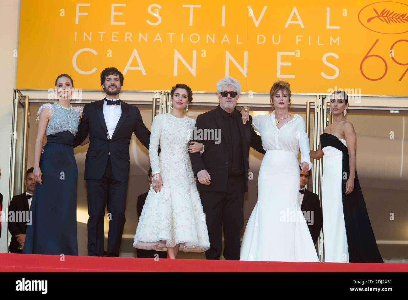 Michelle Jenner, Daniel Grao, Emma Suarez, Pedro Almodovar, Adriana ...