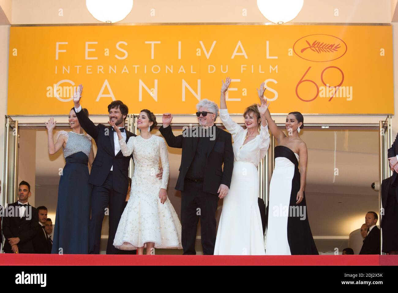 Michelle Jenner, Daniel Grao, Emma Suarez, Pedro Almodovar, Adriana ...