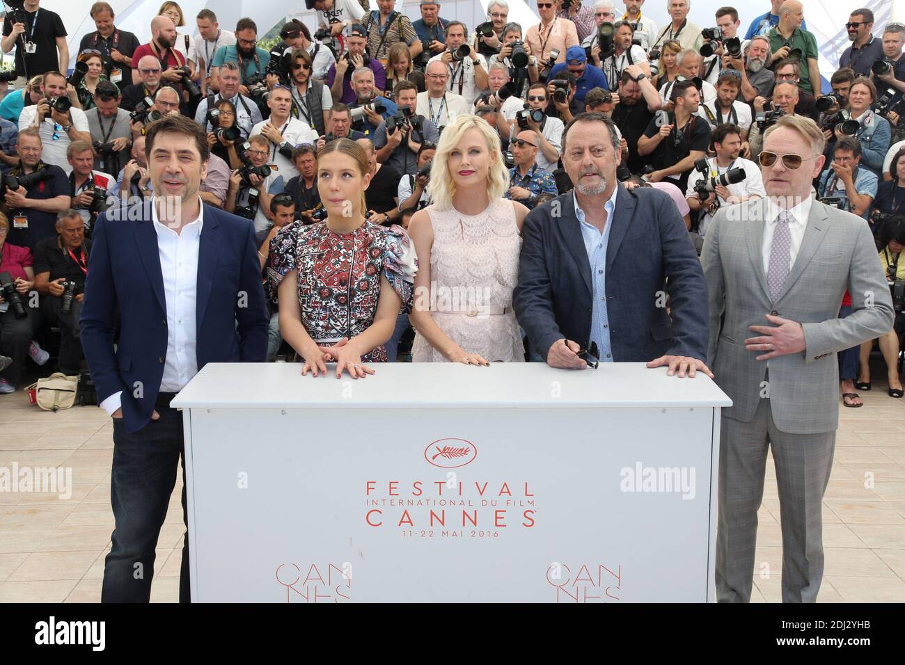 Charlize THERON - Adele EXARCHOPOULOS - Javier BARDEM - Jean RENO ...