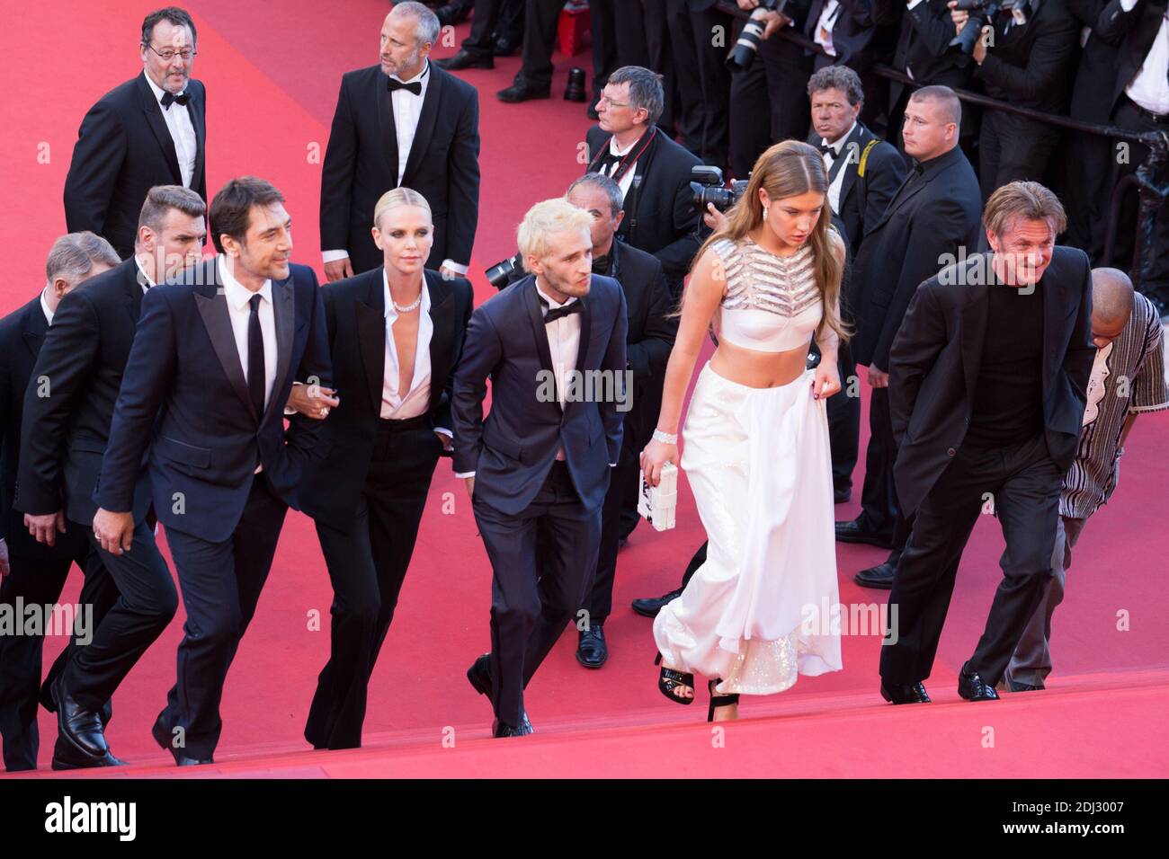 Jean Reno, Charlize Theron, Javier Bardem, Hopper Jack Penn, Adele ...