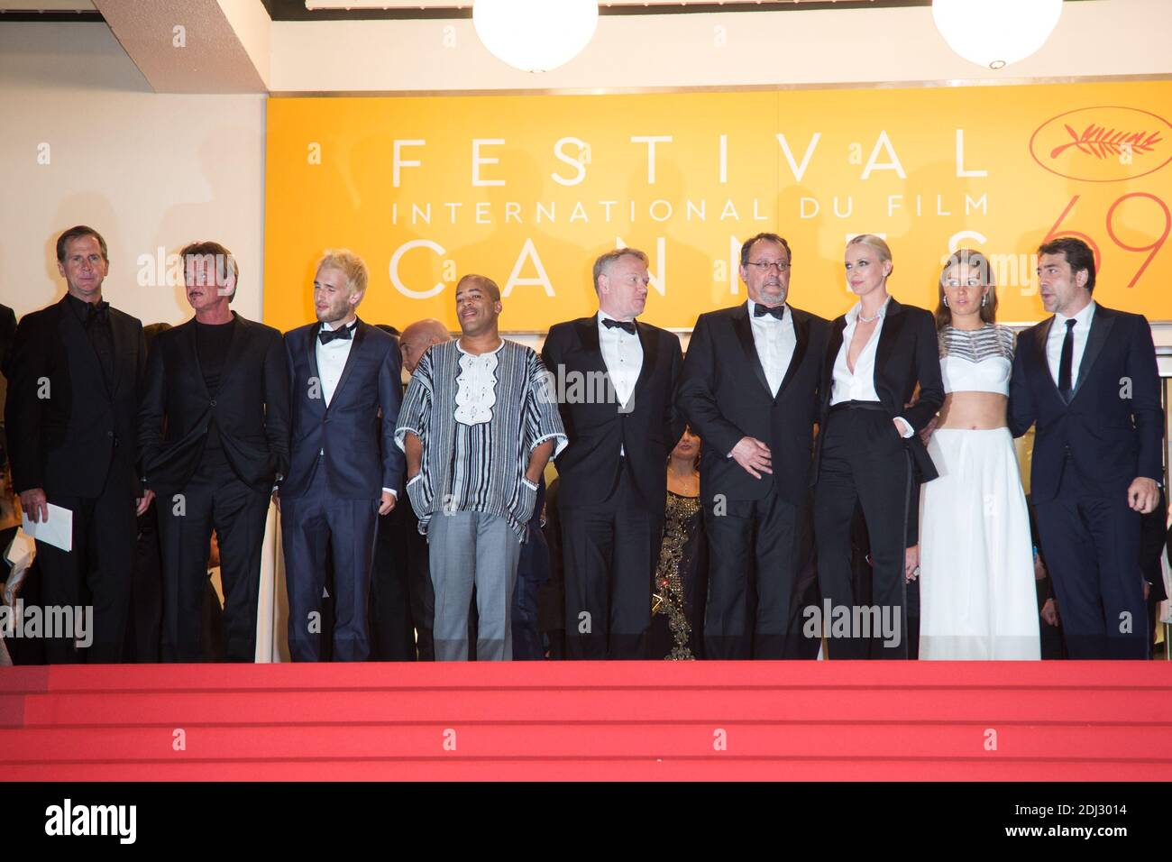 Sean Penn, Hopper Jack Penn, Zubin Cooper, Jared Harris, Jean Reno ...