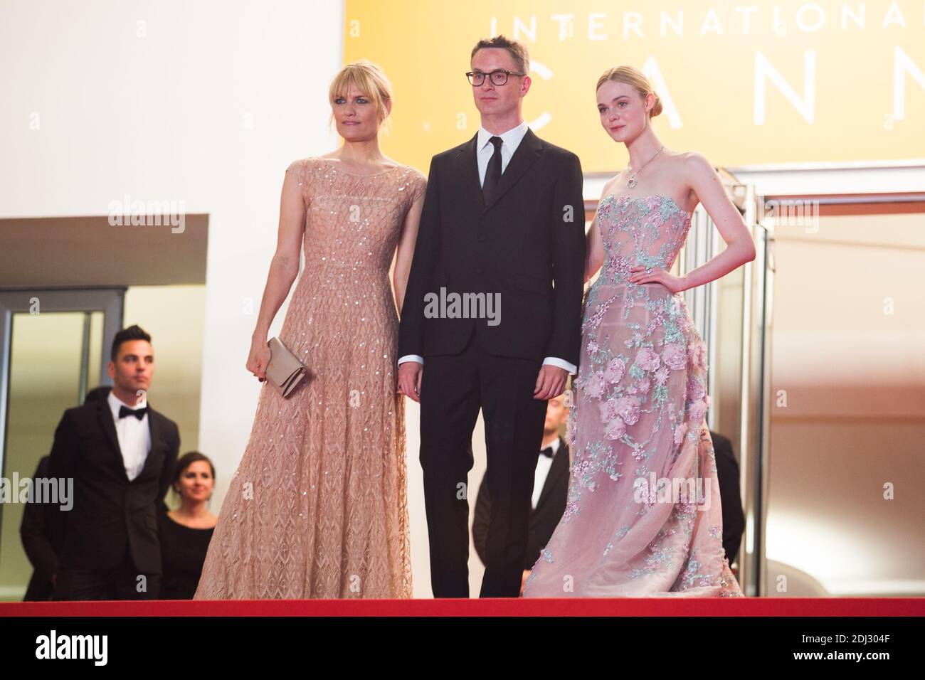 Liv Corfixen, Nicolas Winding Refn, Elle Fanning - CANNES 2106 - MONTEE ...