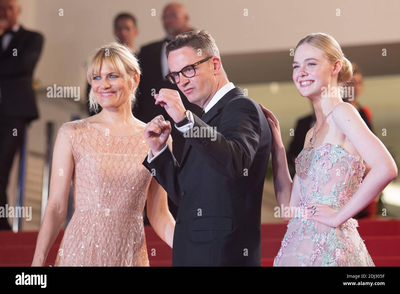 Liv Corfixen, Nicolas Winding Refn, Elle Fanning - CANNES 2106 - MONTEE ...