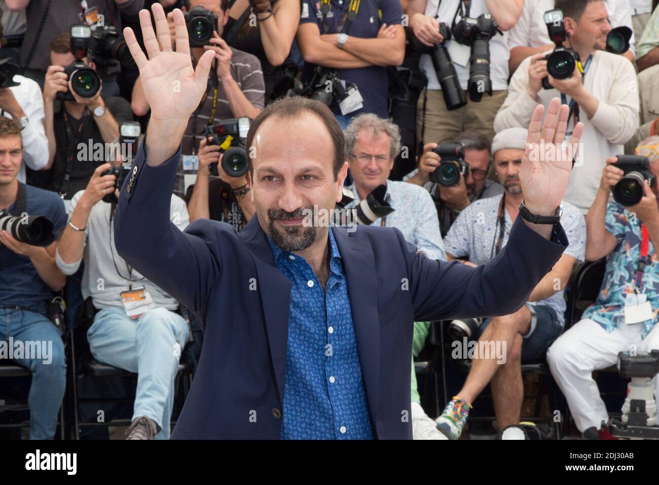 ASHGAR FARHADI - CANNES 2016 - PHOTOCALL DU FILM 'FORUSHANDE (THE ...