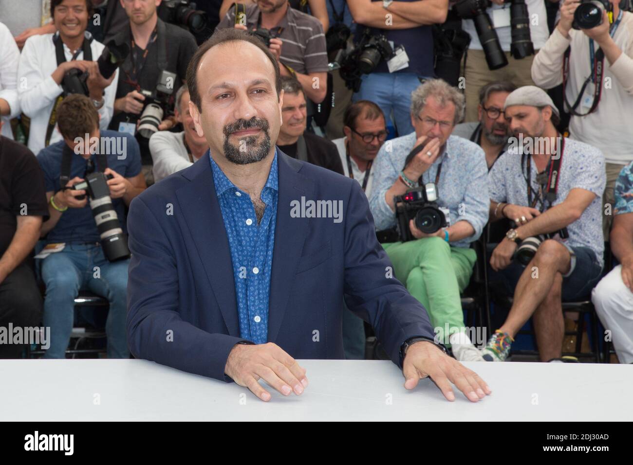 ASHGAR FARHADI - CANNES 2016 - PHOTOCALL DU FILM 'FORUSHANDE (THE ...