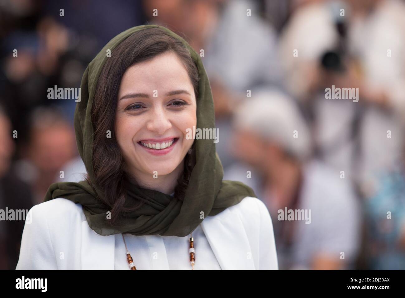 TARANEH ALIDOOSTI - CANNES 2016 - PHOTOCALL DU FILM 'FORUSHANDE (THE ...