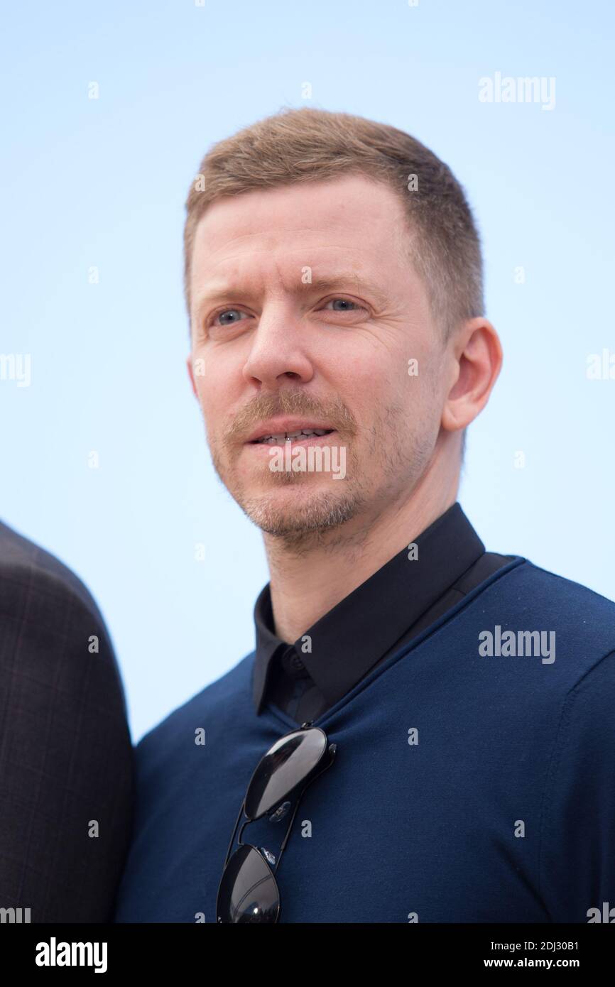 ALEXANDRE MALLET-GUY - CANNES 2016 - PHOTOCALL DU FILM 'FORUSHANDE (THE ...