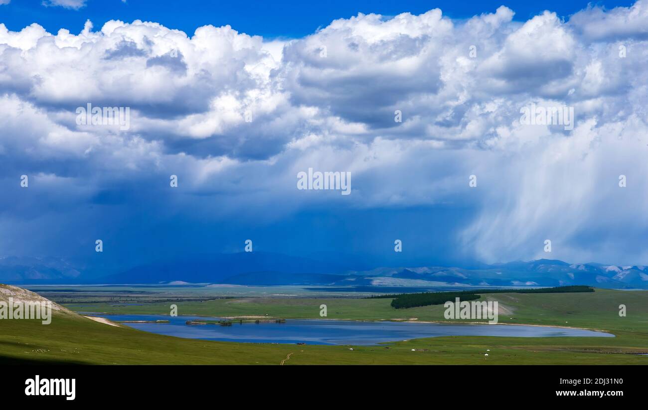 Uvs lake hi-res stock photography and images - Alamy