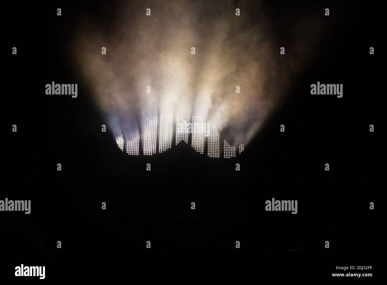 GROUPE 'DELUXE' AVEC LILIBOY, SOUBRI, PEPE, KILO, KAYA ET PIETRE ...