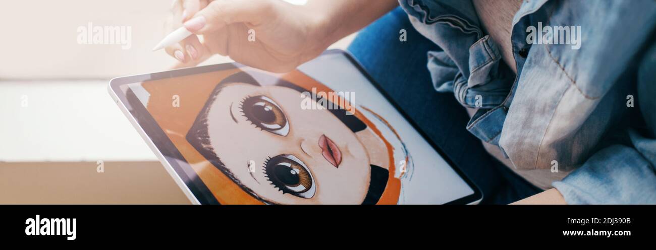 Illustrator drawing hi-res stock photography and images - Alamy