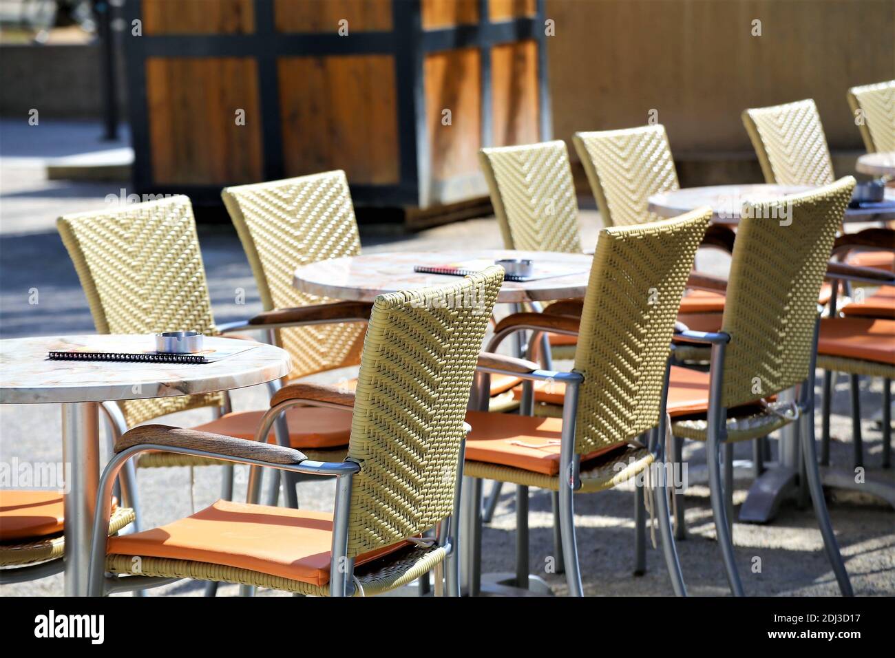 table in cafe Stock Photo - Alamy