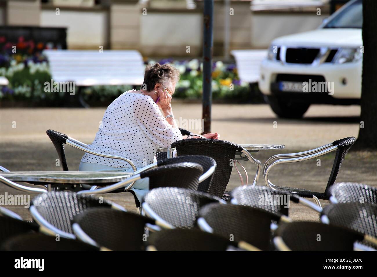 man working on a washing machine Stock Photo - Alamy
