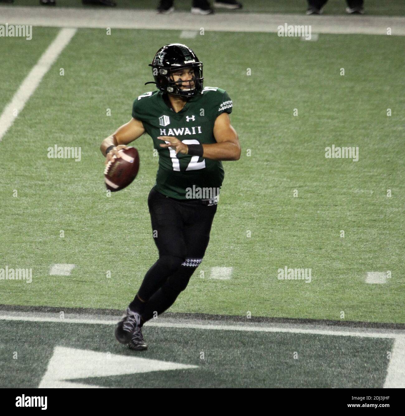 December 12, 2020 - Hawaii Rainbow Warriors quarterback Chevan Cordeiro ...