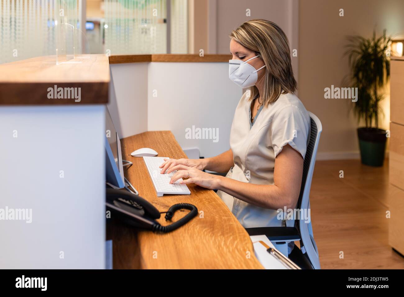 Fitness club gym receptionist hi-res stock photography and images - Alamy