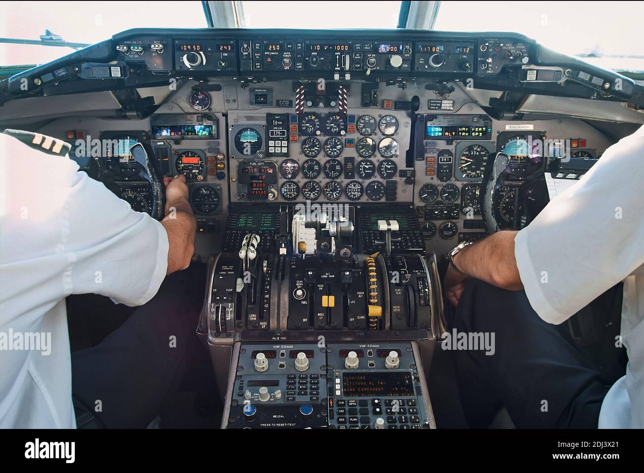 Commercial aircraft view of cockpit Stock Photo - Alamy