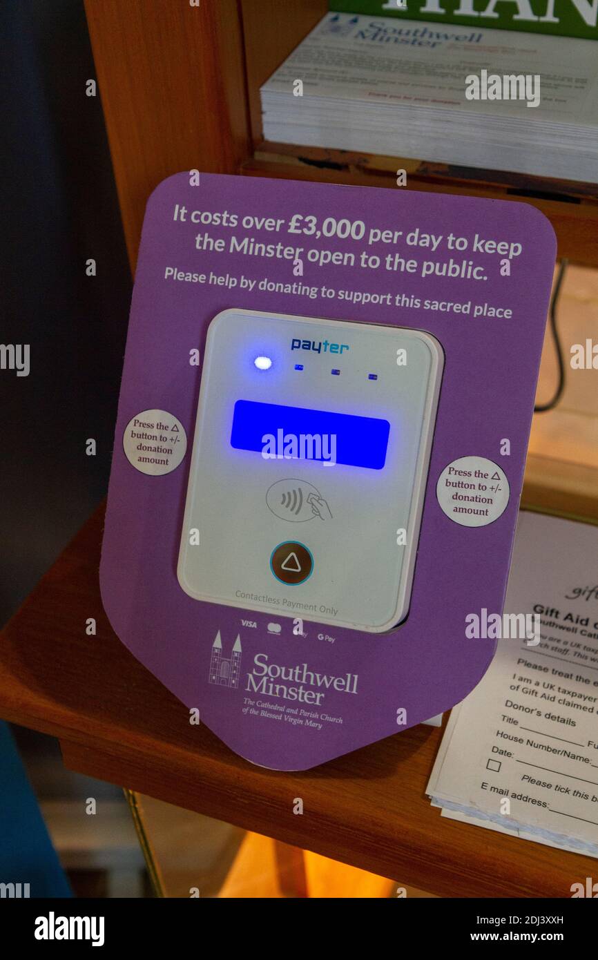 Contactless payment device hi-res stock photography and images - Alamy