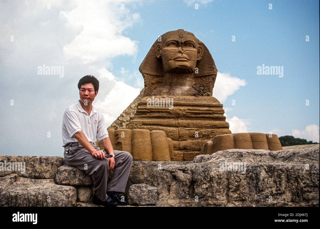 Chinese spinx hi-res stock photography and images - Alamy