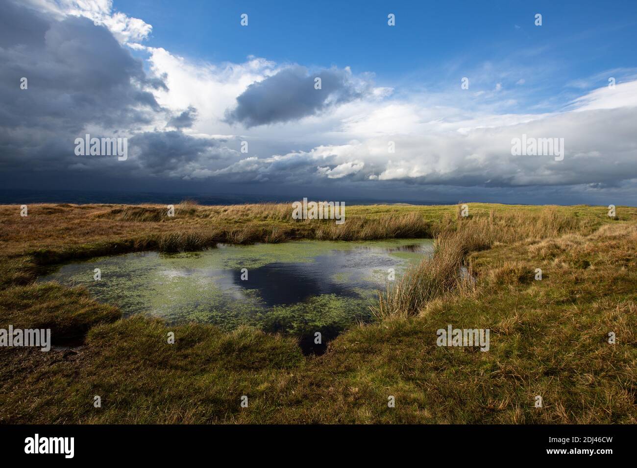 Dramatic welsh terrain hi-res stock photography and images - Alamy