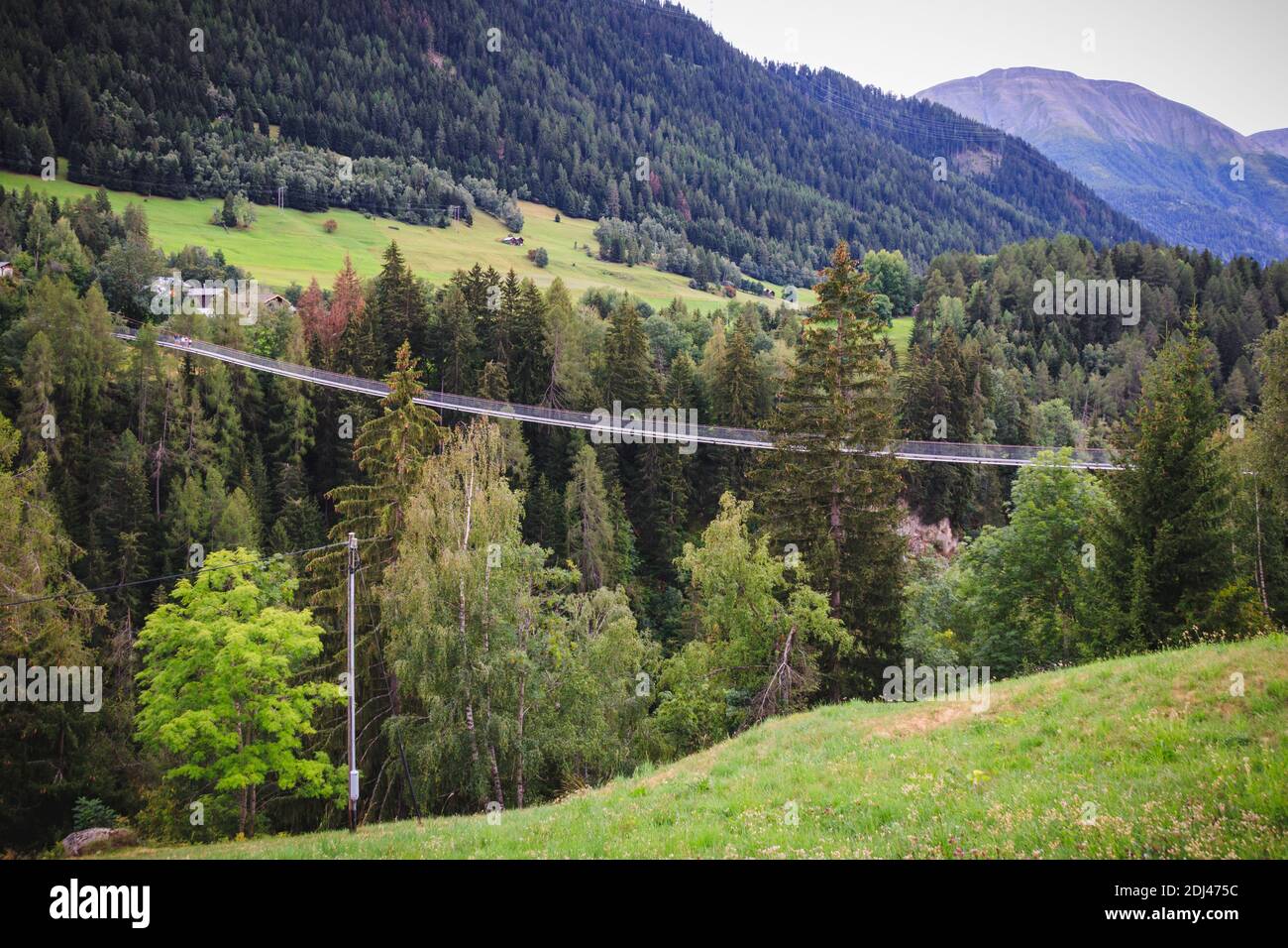 Human bridge hi-res stock photography and images - Alamy