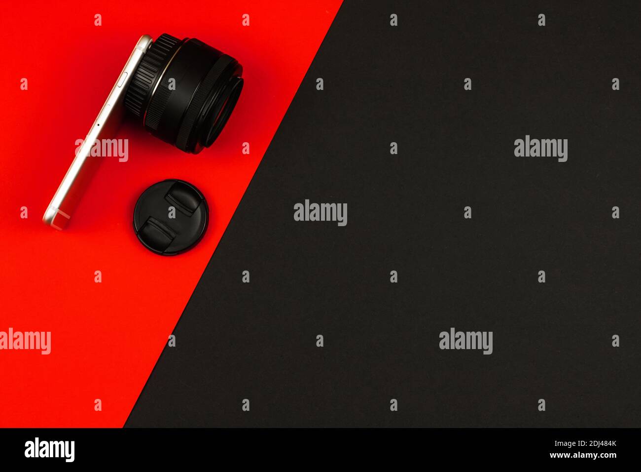 Composition of a smartphone with a lens from a DSLR, comparison of ...